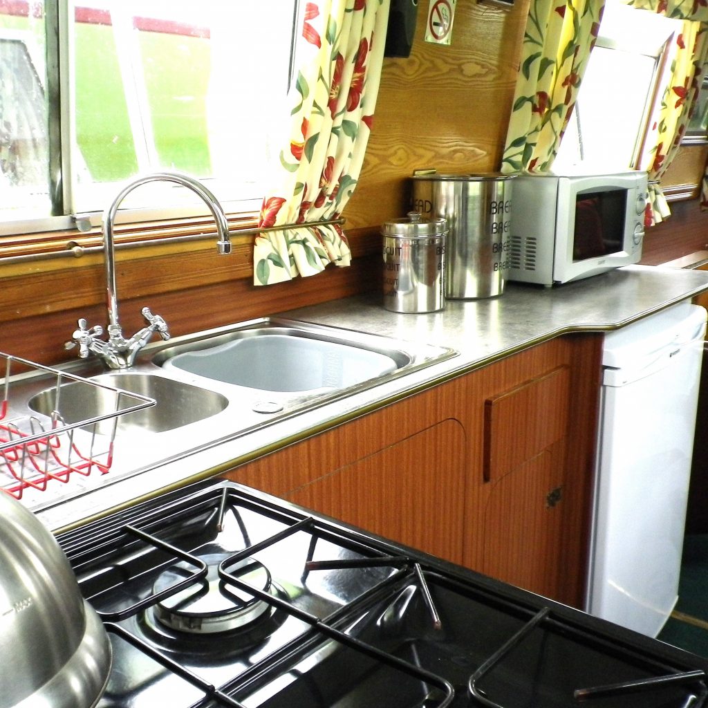 Canal Boats for Long Term Hire - Canal Cruising